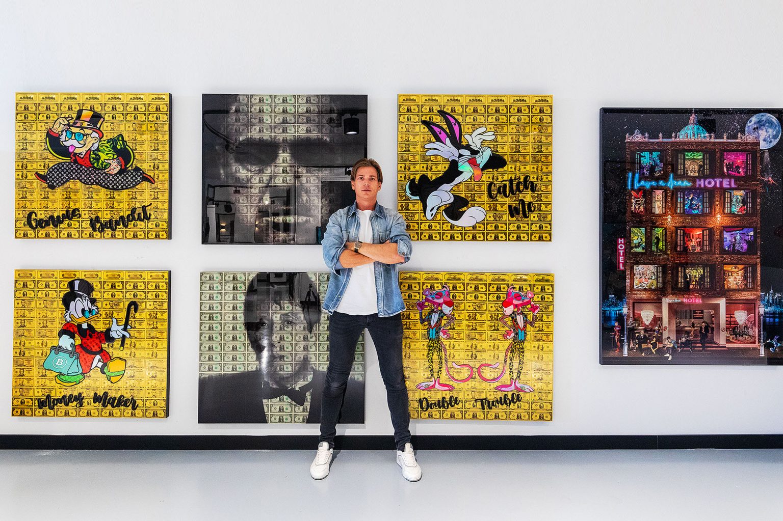 Van Apple Art Biography